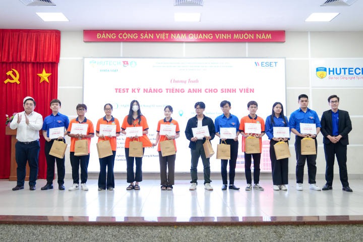 Hơn 250 sinh viên HUTECH tham gia vòng Sơ loại cuộc thi “Tự hào tiếp nối theo chân Người” cấp ...