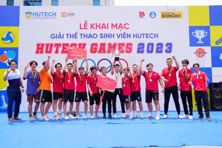 Nhìn lại những điểm nhấn ấn tượng của SV Viện Kỹ thuật HUTECH [HUTECH ...