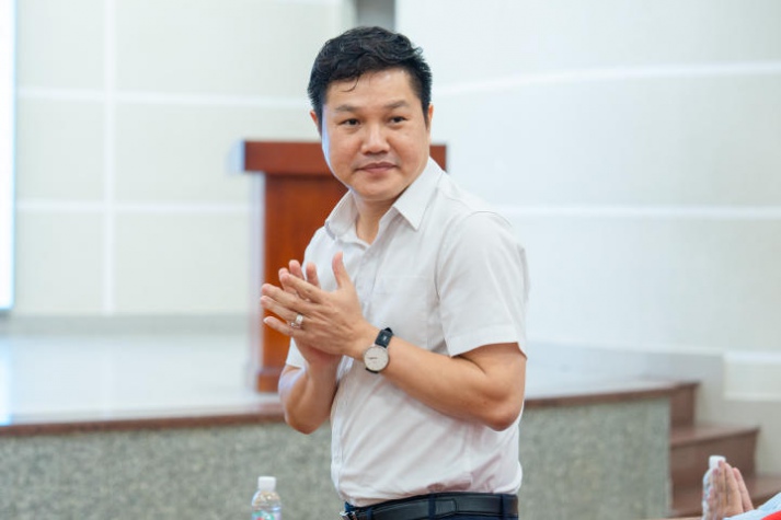 Sinh viên HUTECH cập nhật kiến thức về tác hại của thuốc lá và thuốc lá ...