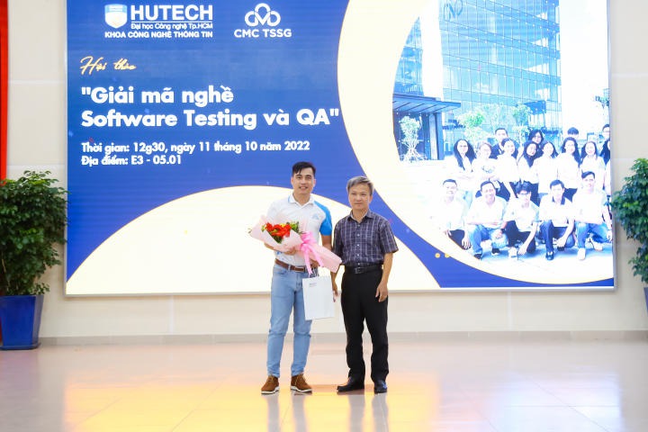 Chuyên gia từ CMC TSSG cùng sinh viên HUTECH ”giải mã” nghề Software ...