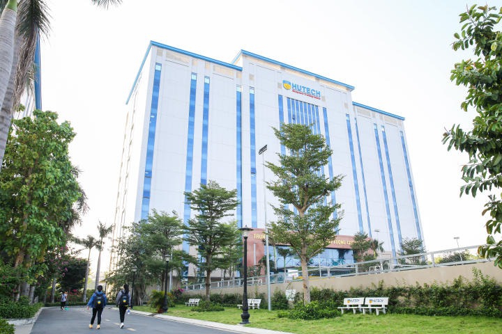 HUTECH nhận hồ sơ tuyển sinh hệ đào tạo từ xa khóa 2023 - VIỆN HỢP TÁC ...