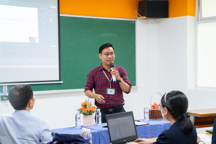 Trung tâm Dạy học số tham gia trao đổi phương pháp giảng dạy hiệu quả ...